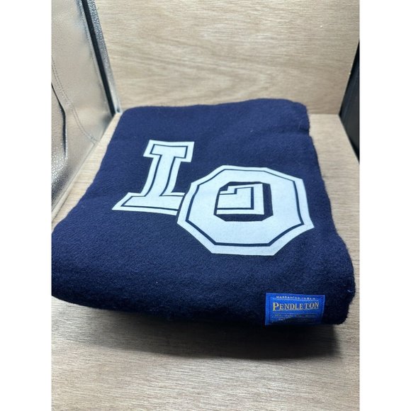 Pendleton | Bedding | Rare Lake Oswego Oregon Pendleton Blue Wool ...
